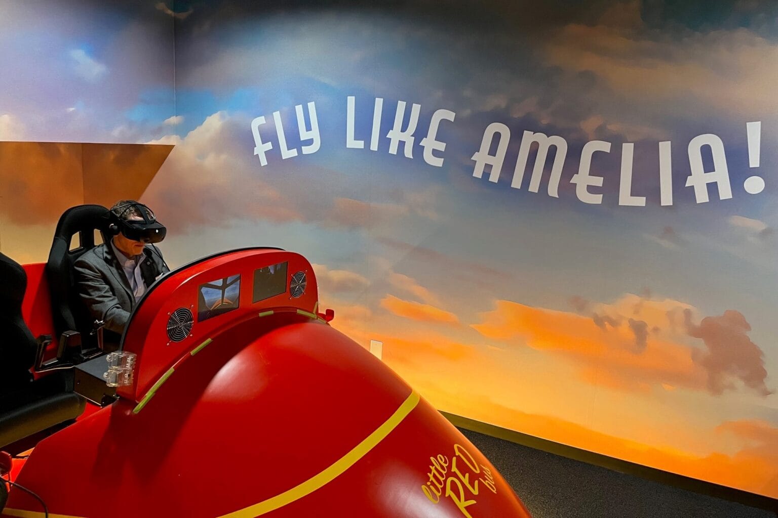 Virtual Flight Simulator | Amelia Earhart Hangar Museum